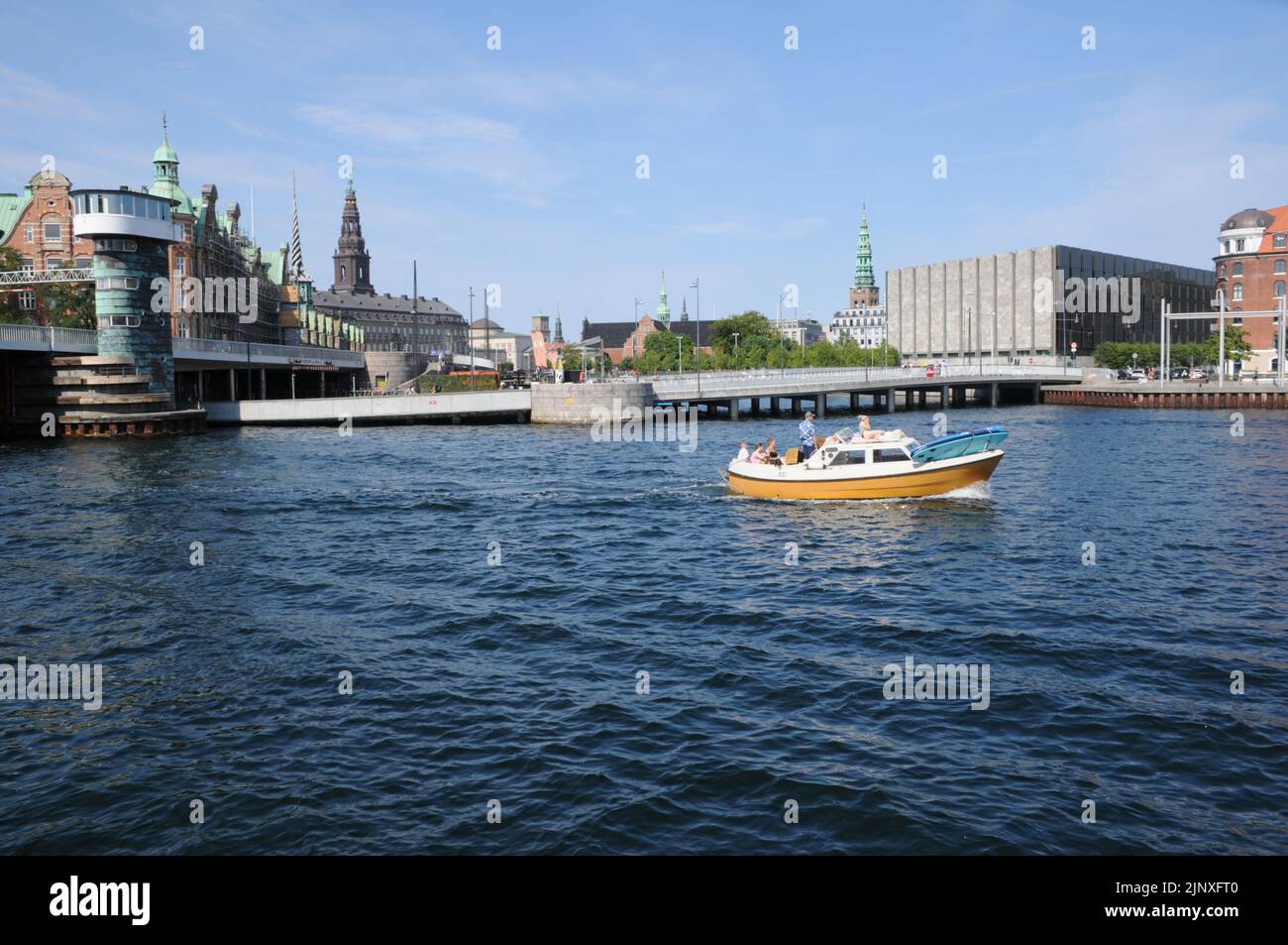 Copenhagen /Denmark/14 August 2022/ Danes and vacationers enjoy sun ...