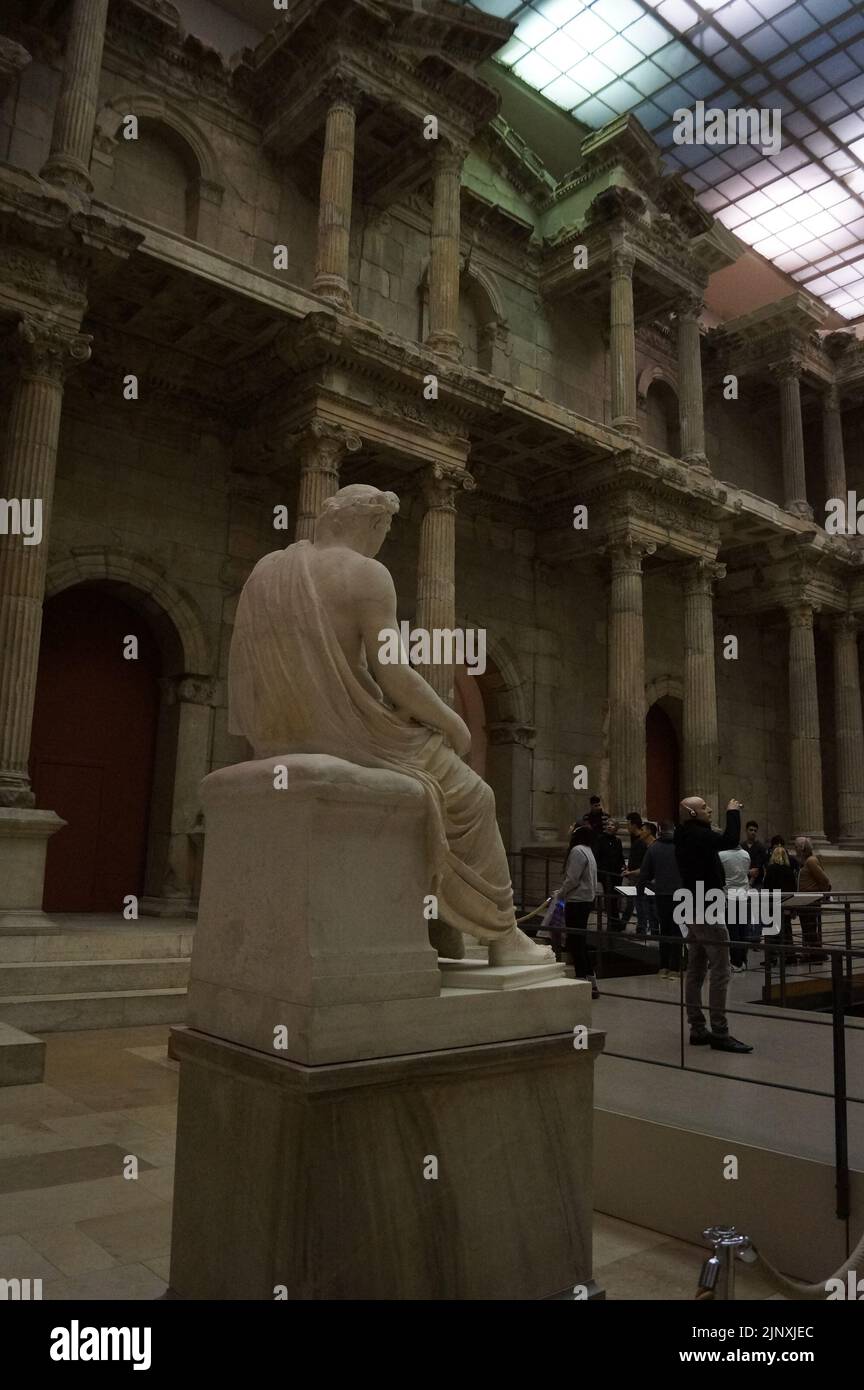 Pergamon museum interior hi-res stock photography and images - Alamy