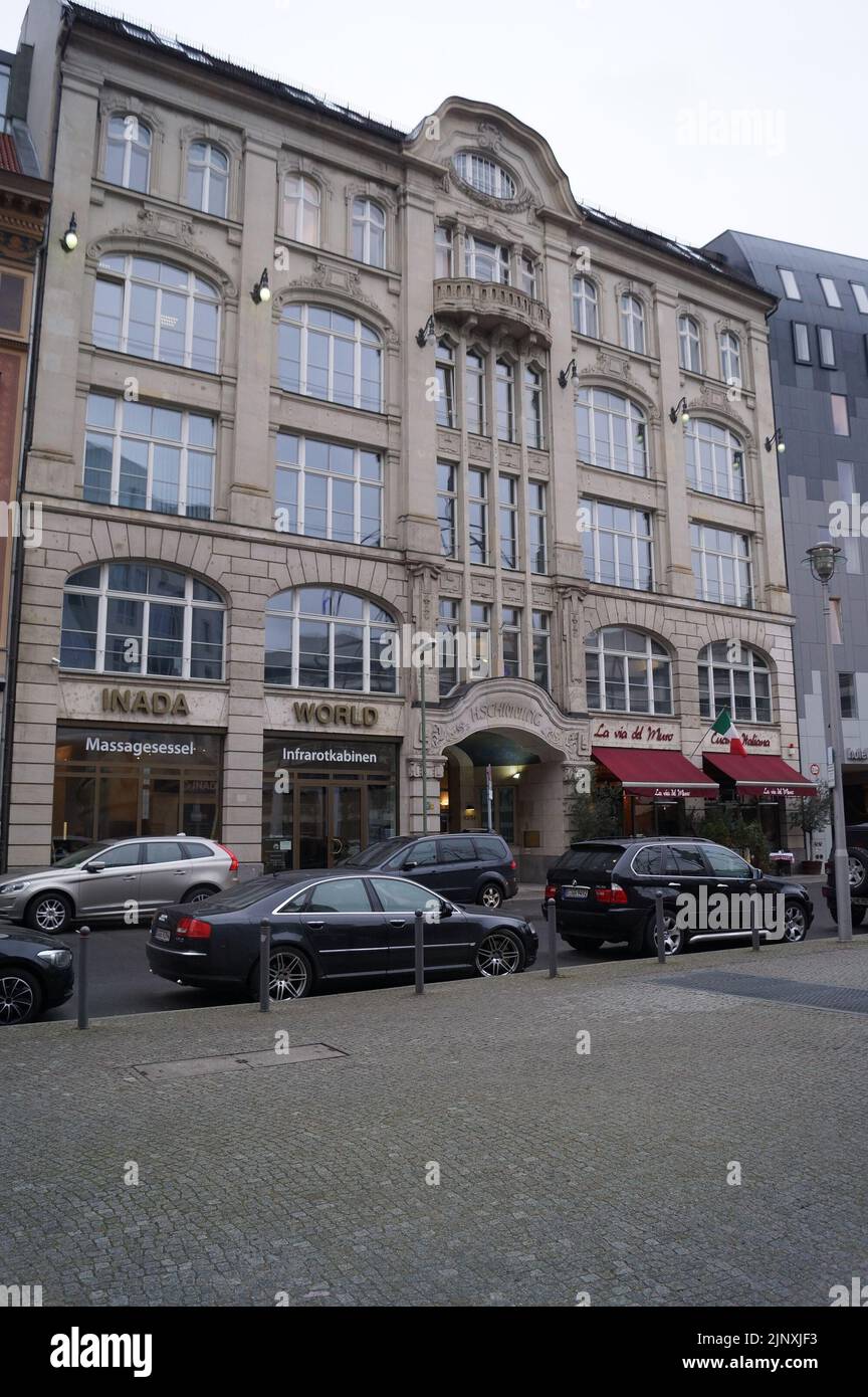 Haus schimming hi-res stock photography and images - Alamy