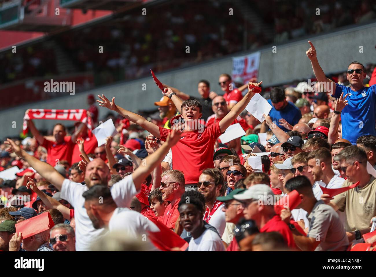 Nottingham Forest fans chant during the game Stock Photo - Alamy