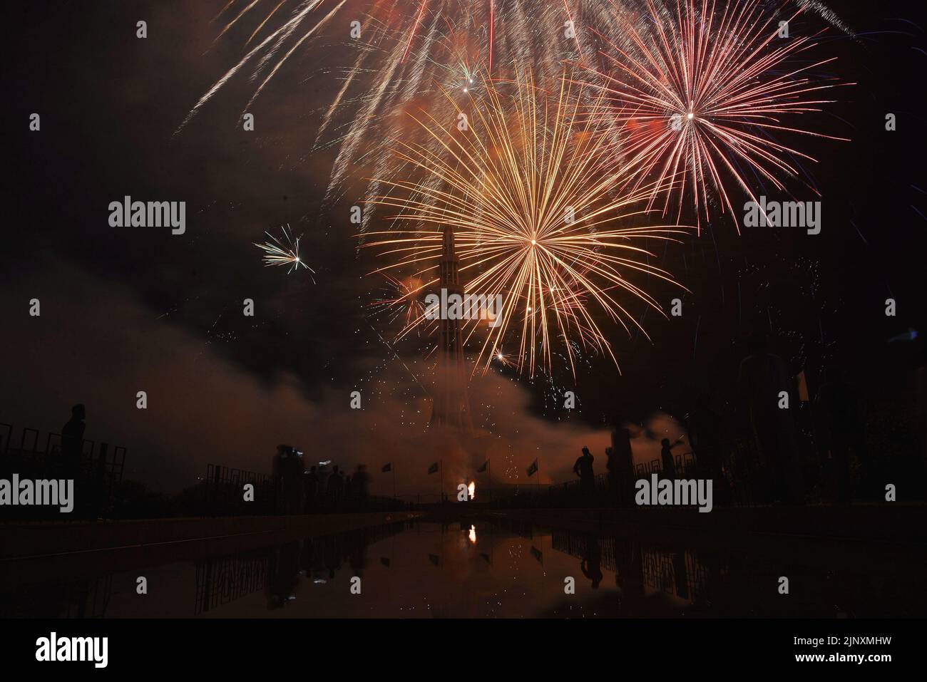 An enthralling wonderful stunning view of fireworks at Minar-e-Pakistan ...