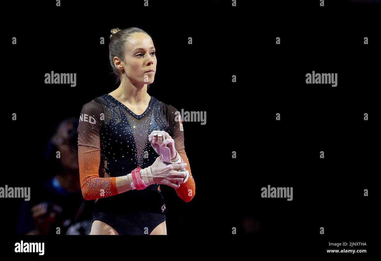 MUNCHEN - Naomi Visser in action during the apparatus final gymnastics ...