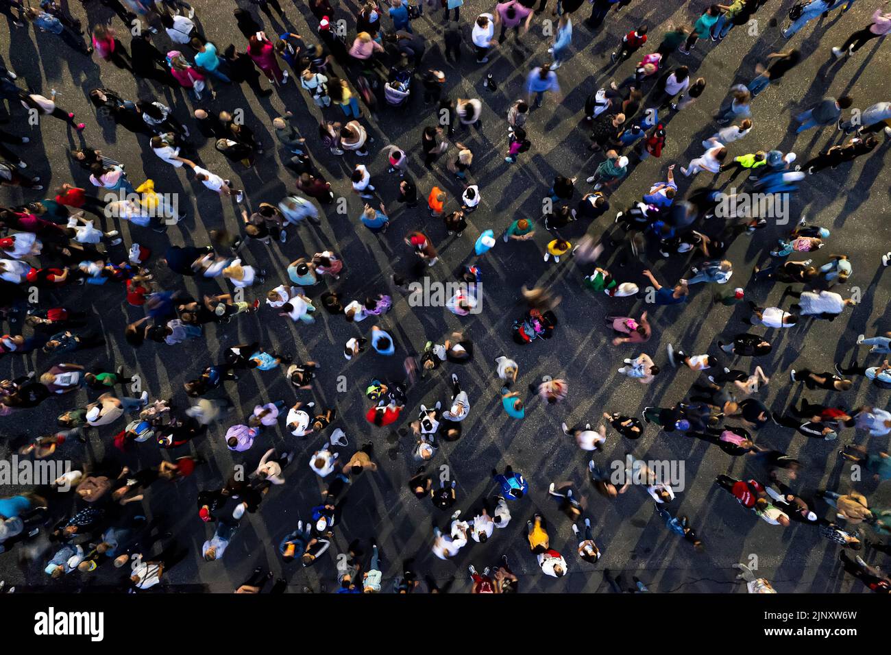 Crowd overhead view concert hi-res stock photography and images - Alamy