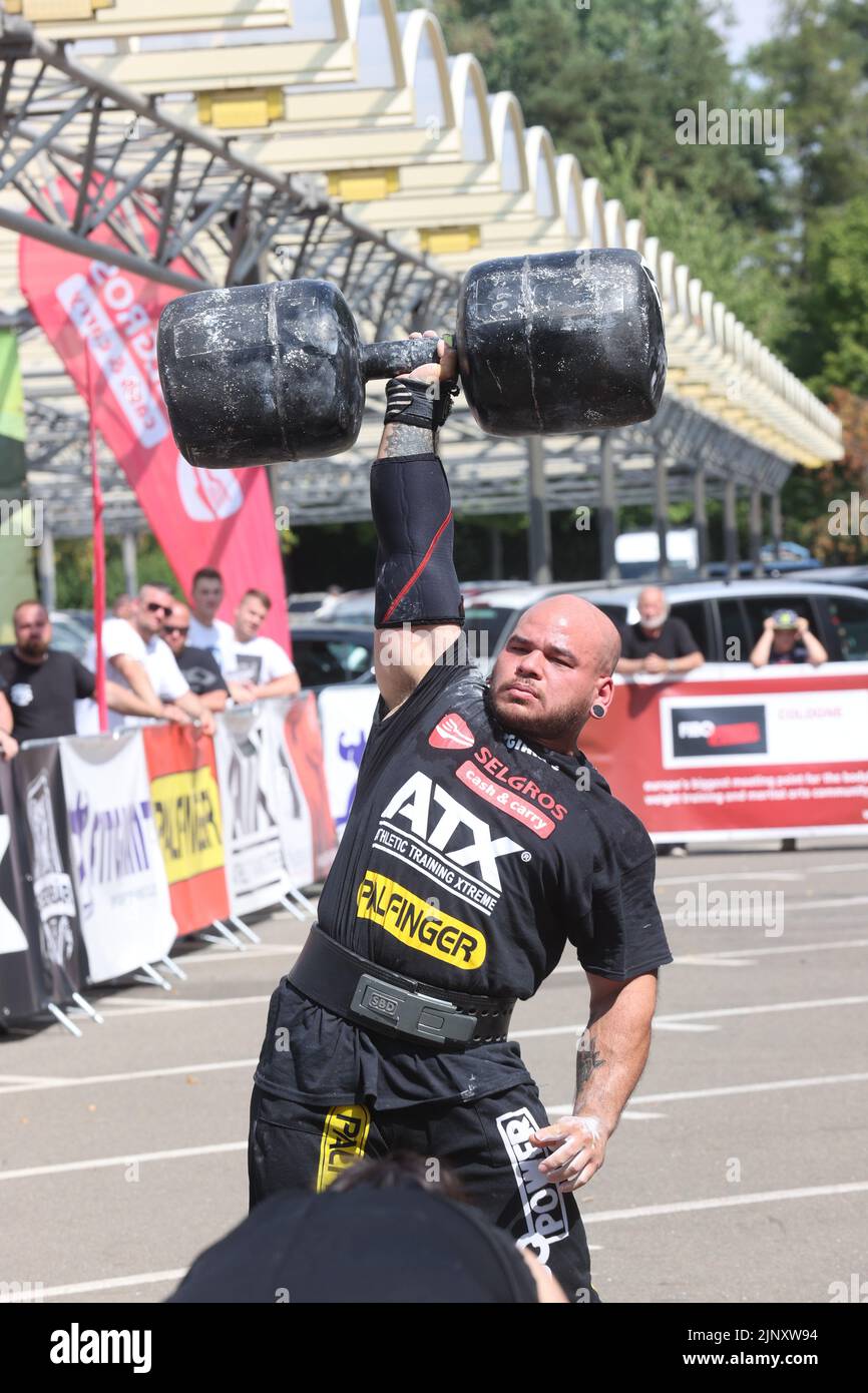 Gera, Germany. 14th Aug, 2022. The second strongest man in Germany, Tim ...