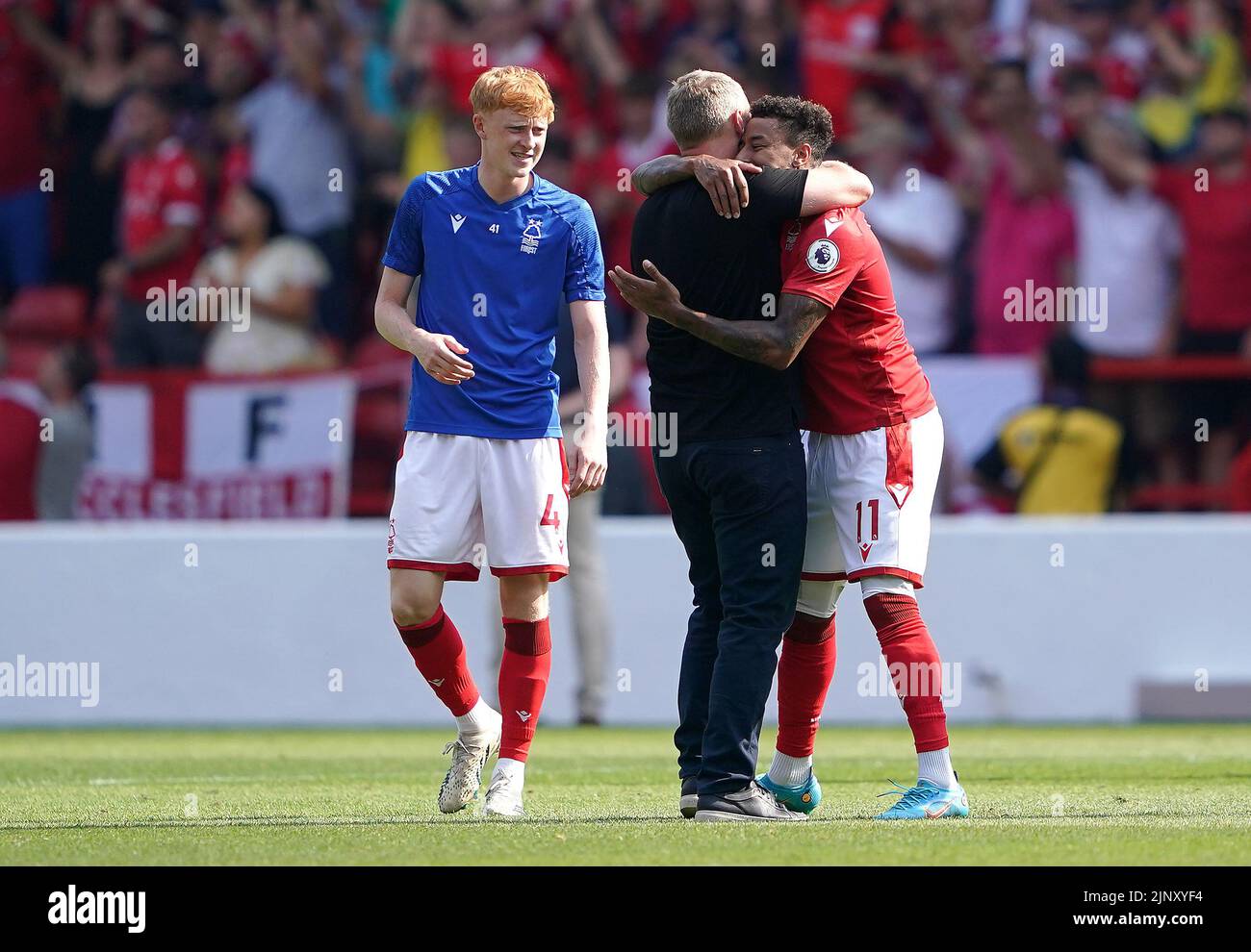 Nottingham Forest manager Steve Cooper (centre) and Jesse Lingard ...