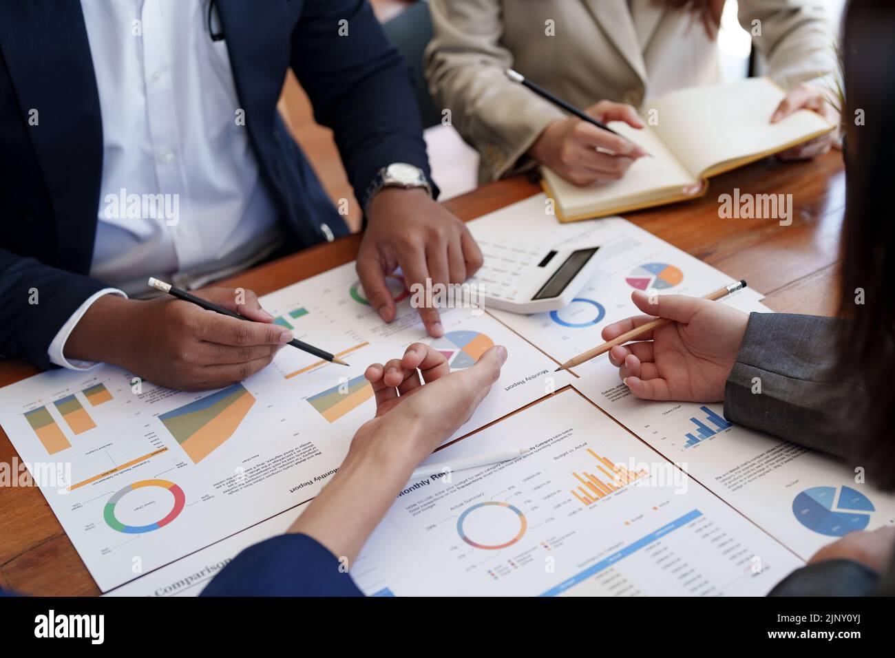 Planning report hi-res stock photography and images - Alamy