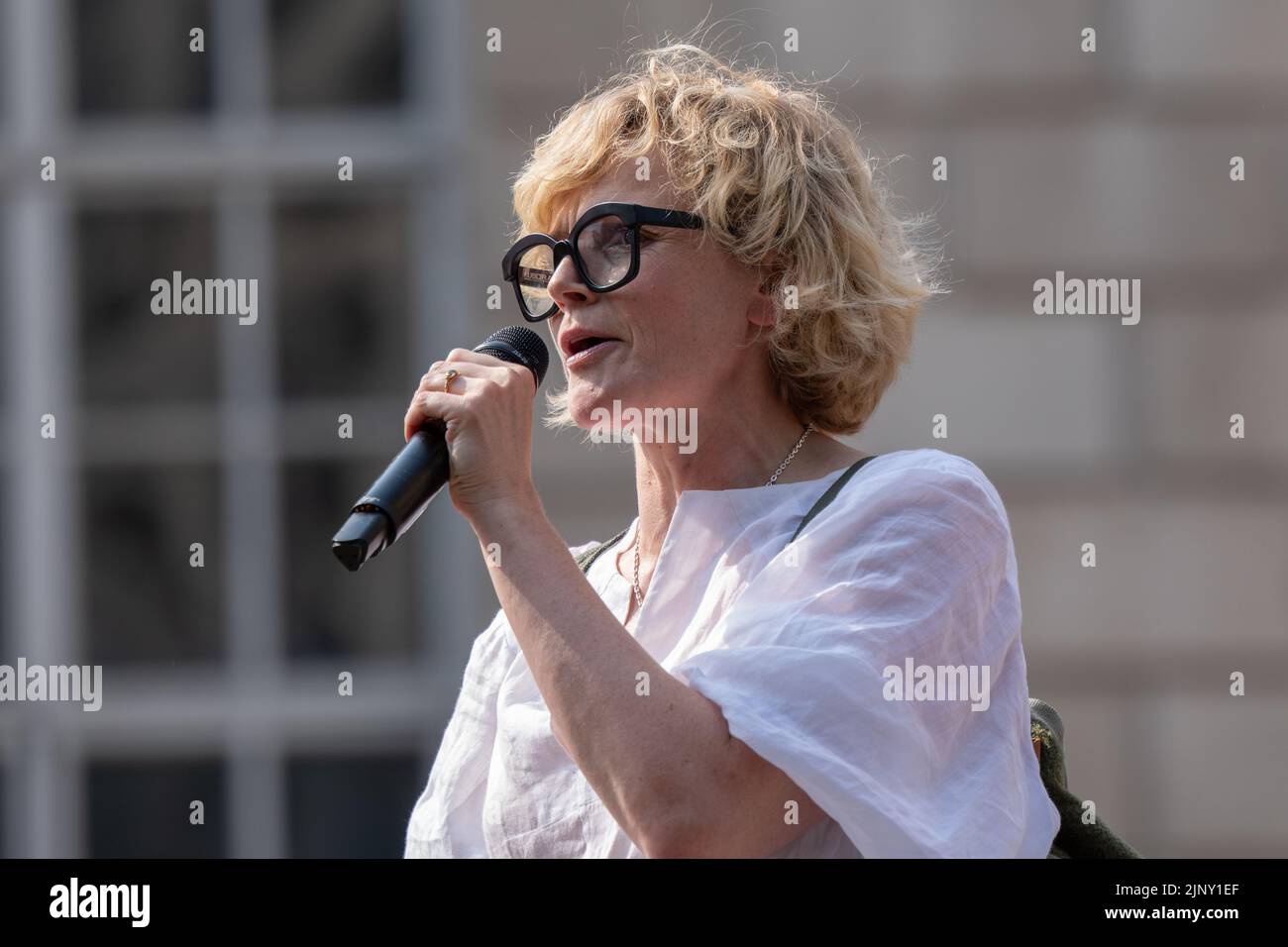 Maxine peake shameless hi-res stock photography and images - Alamy