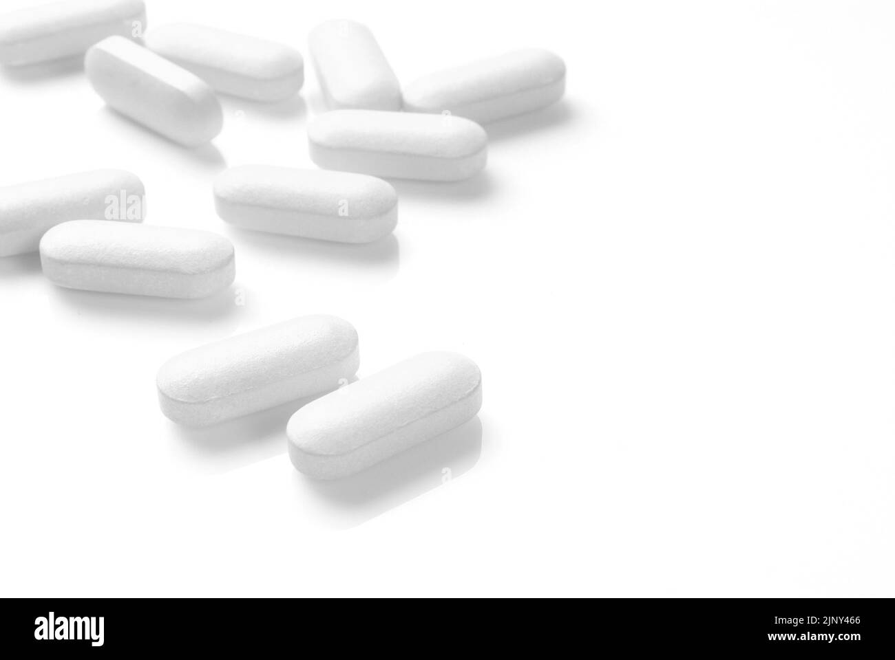 Pain painkiller Cut Out Stock Images & Pictures - Alamy