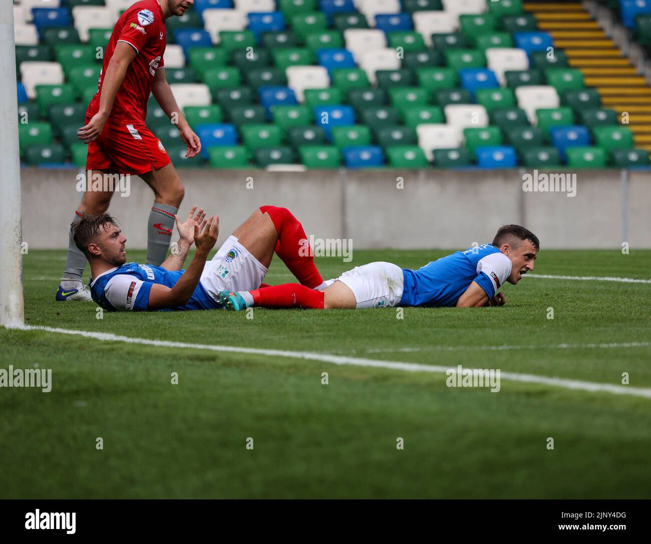 Robbie mcdaid linfield 2022 hi-res stock photography and images - Alamy