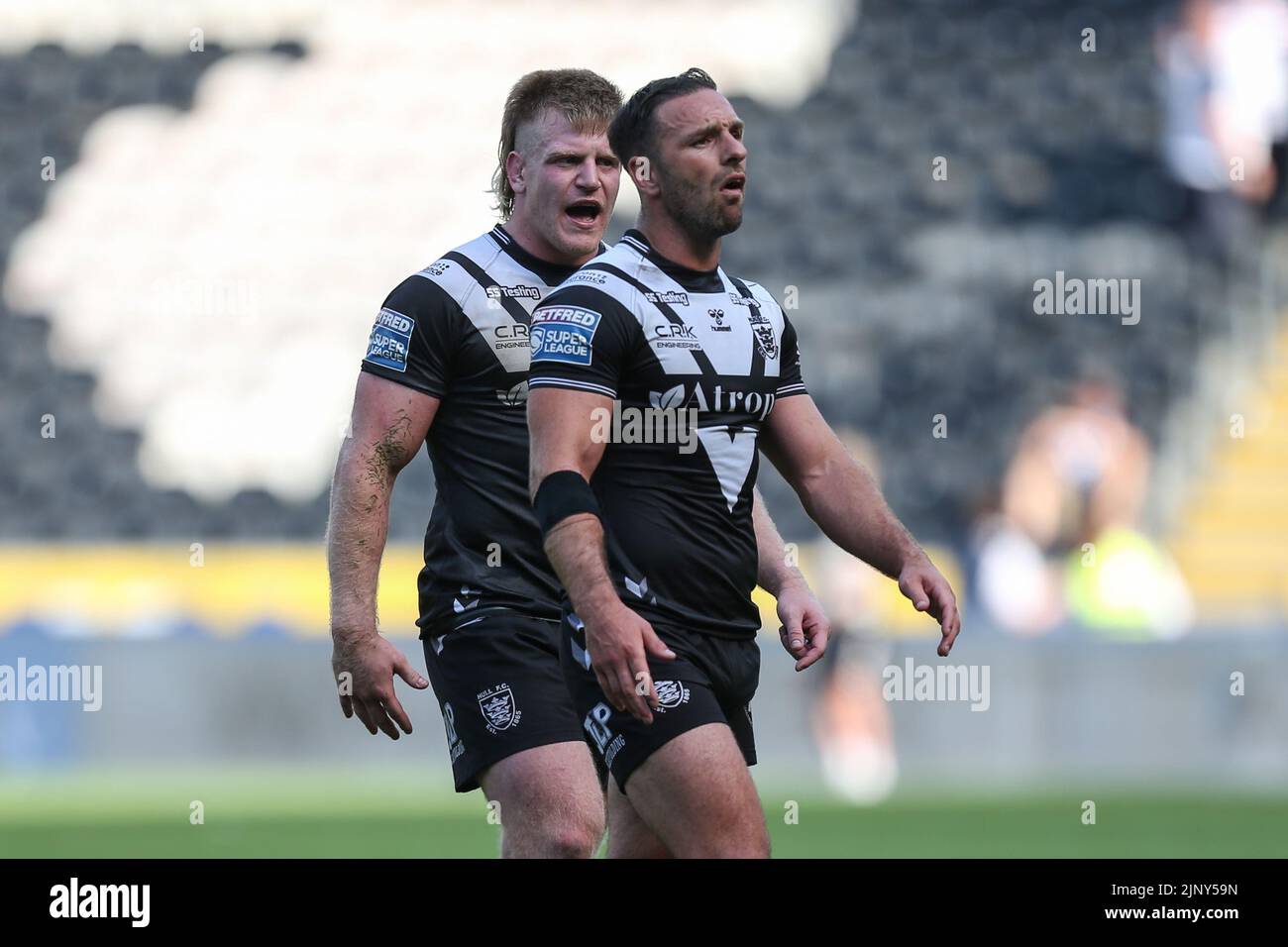 Brad Fash #17 of Hull FC voices his opinion to Hull FC captain Luke ...