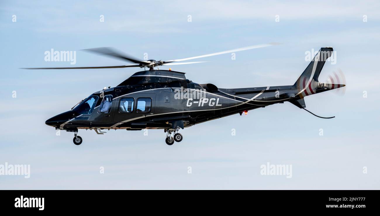 Military vip transport aircraft hi-res stock photography and images - Alamy