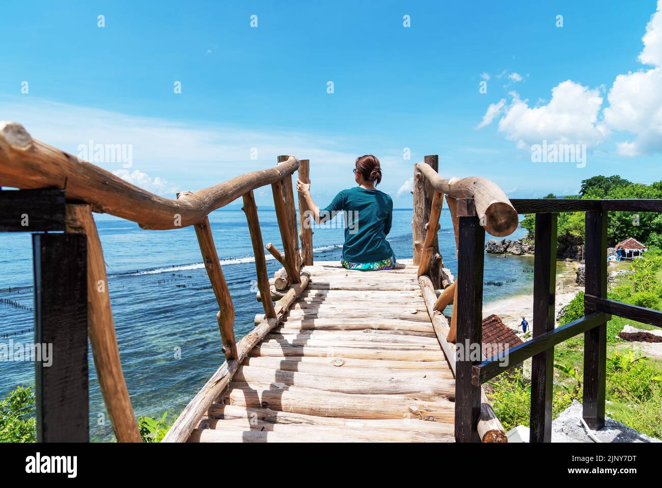 Woman bridge rear view hi-res stock photography and images - Alamy