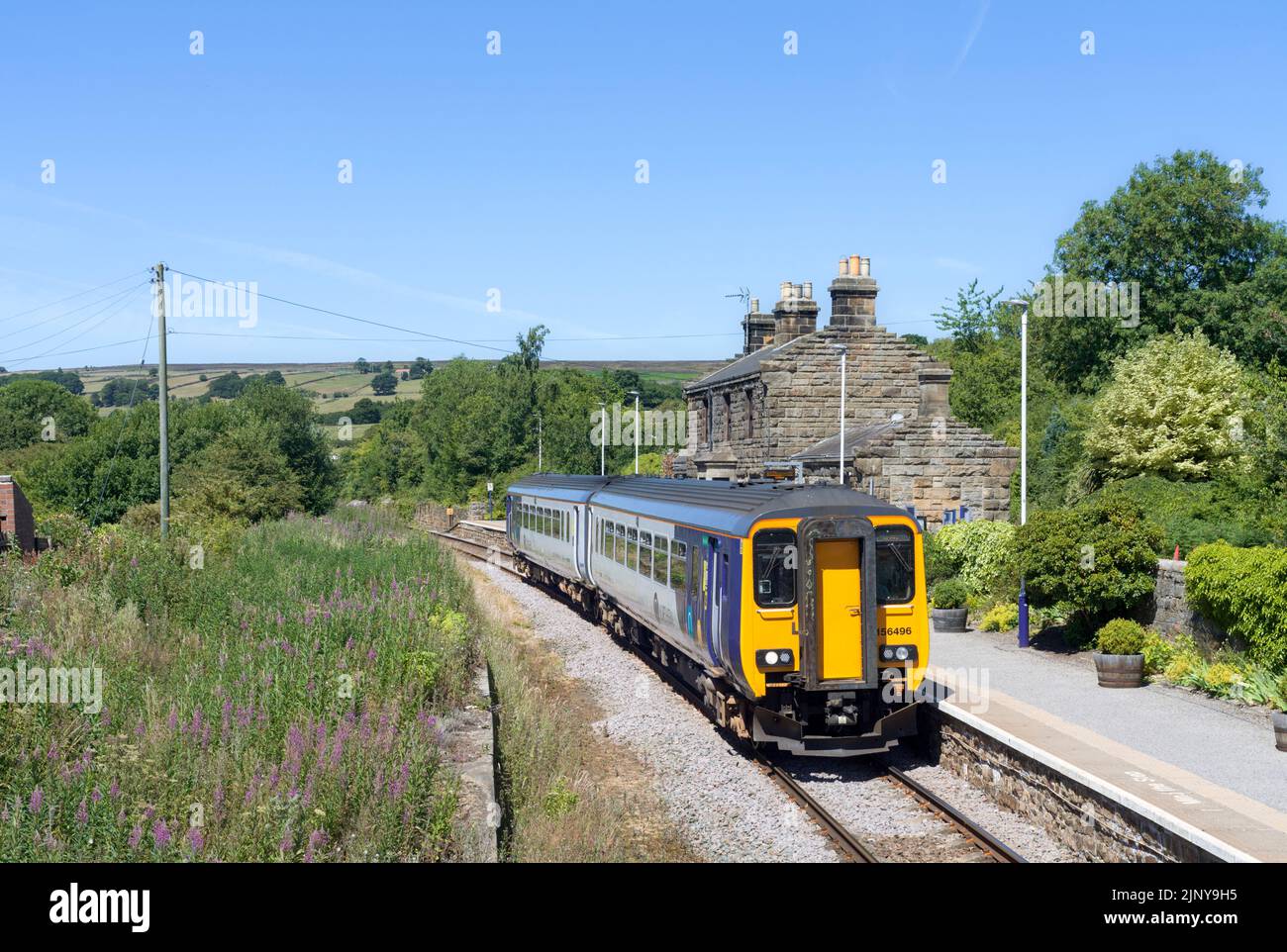 Rural railroad stations hi-res stock photography and images - Alamy