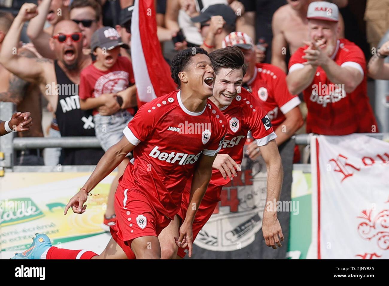 Antwerp's Anthony Valencia celebrates after scoring during a soccer ...