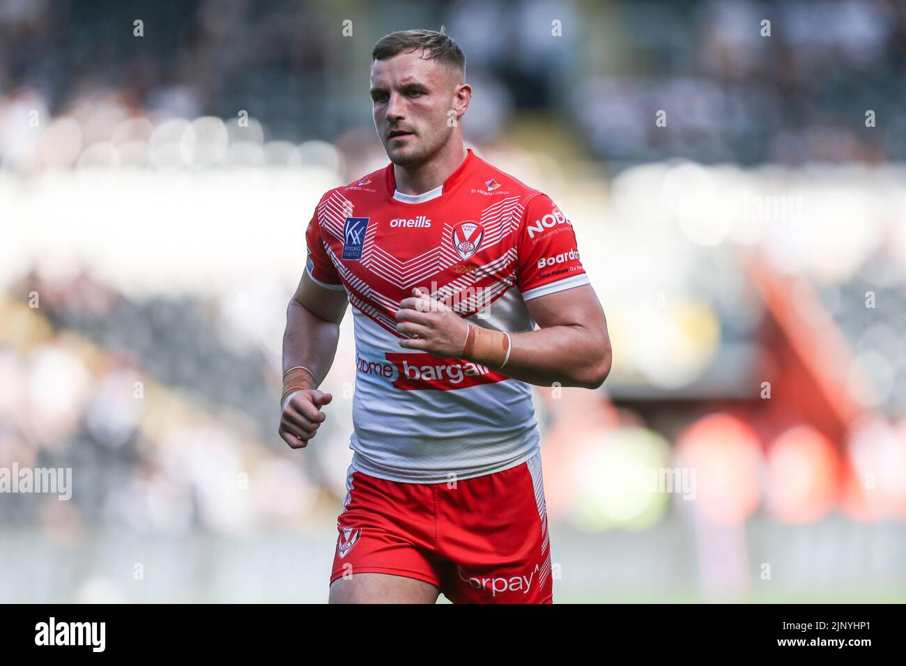 Matty Lees #10 of St Helens during the game Stock Photo - Alamy