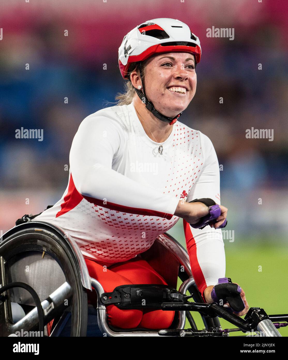 Hannah Cockroft of England competing in the women's T33/34 100m final ...