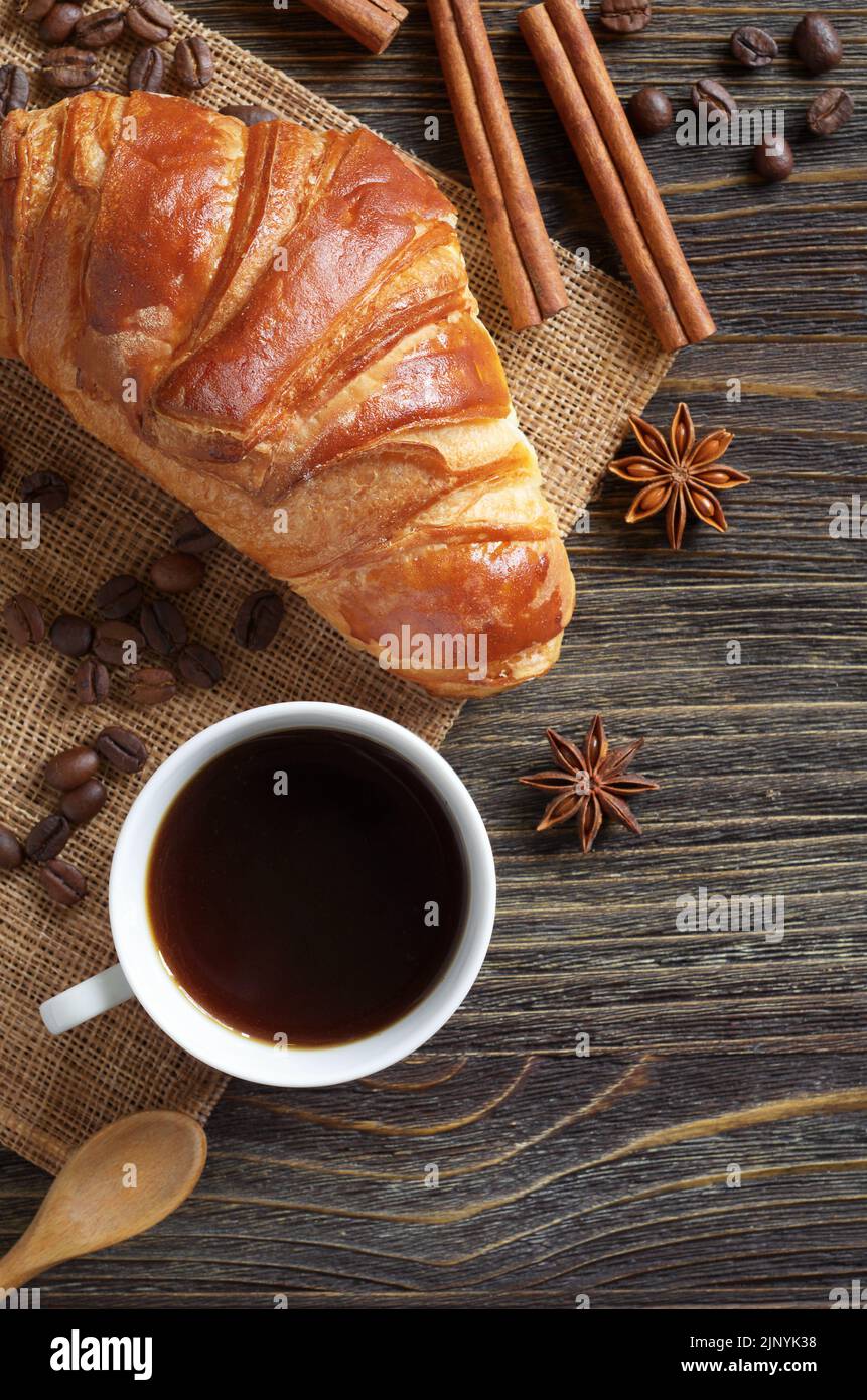 Overheard view hi-res stock photography and images - Alamy