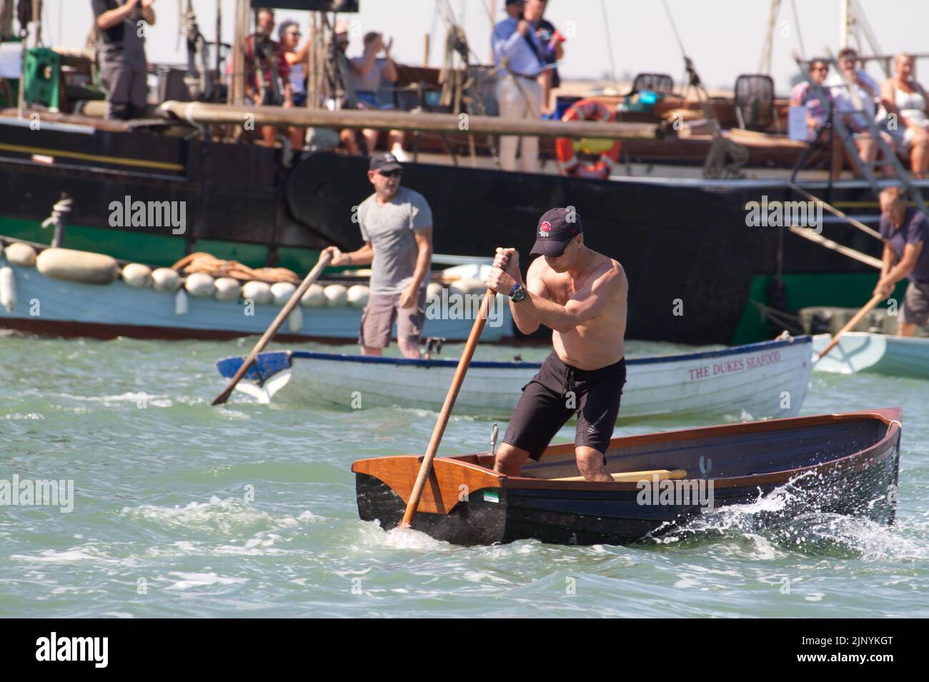 Sculling hi-res stock photography and images - Alamy