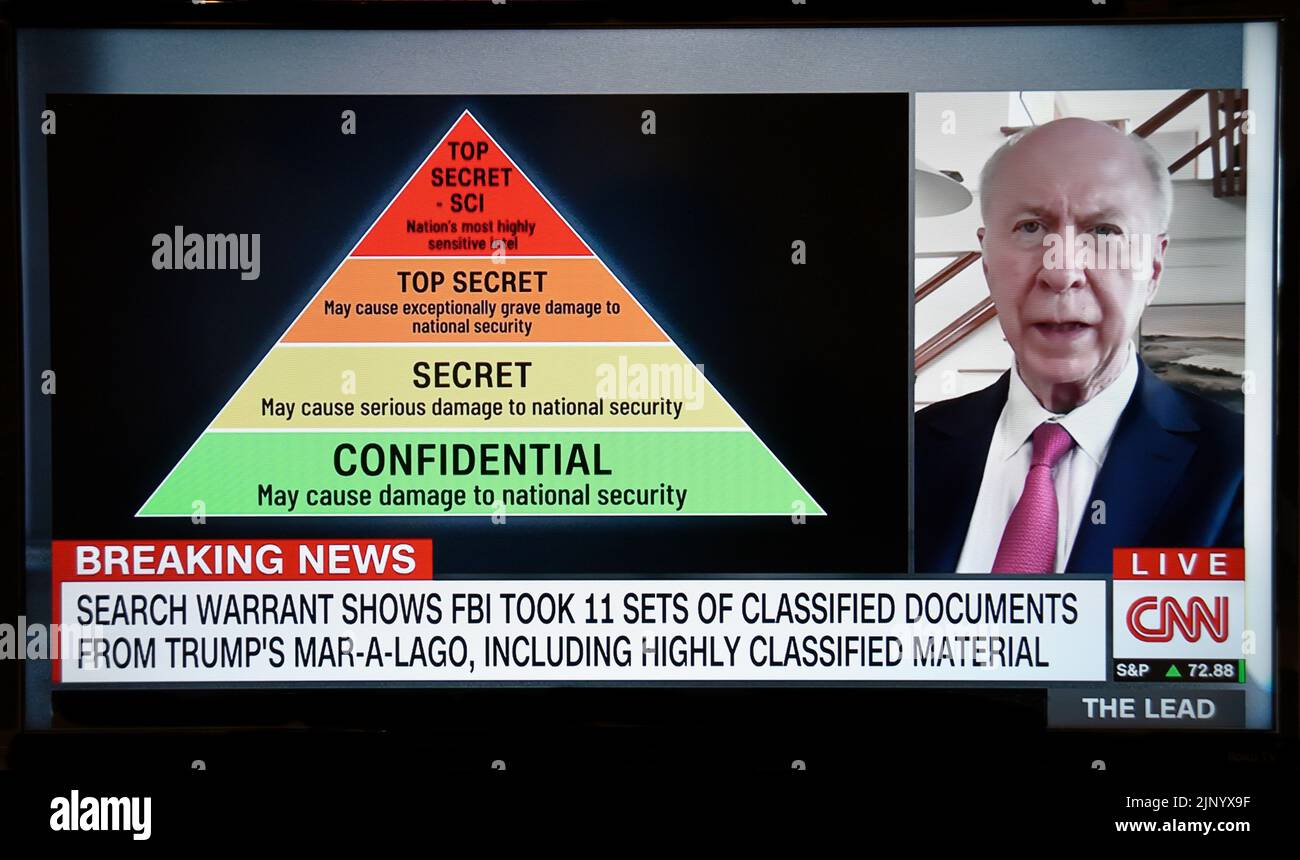 A TV screenshot of CNN coverage of the FBI search of Donald Trump's ...