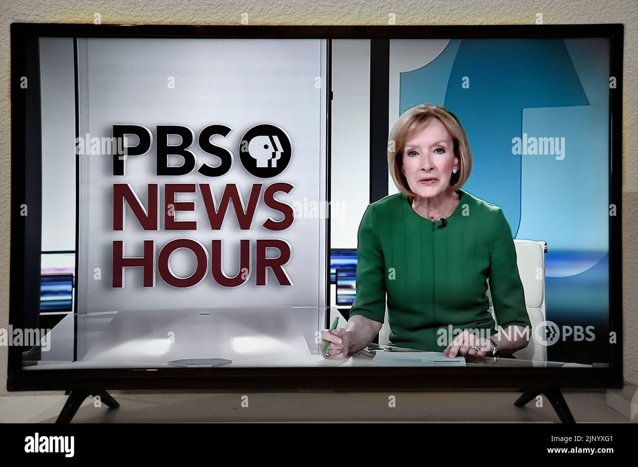 Pbs Newshour Anchor