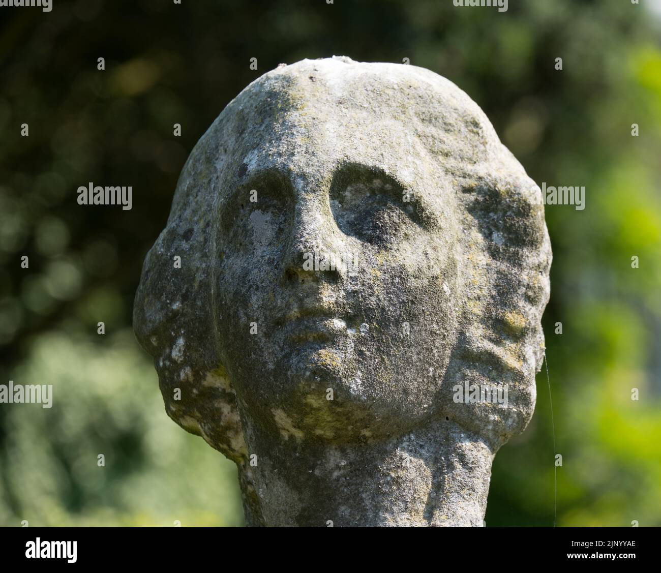 Stone statue face female hi-res stock photography and images - Alamy