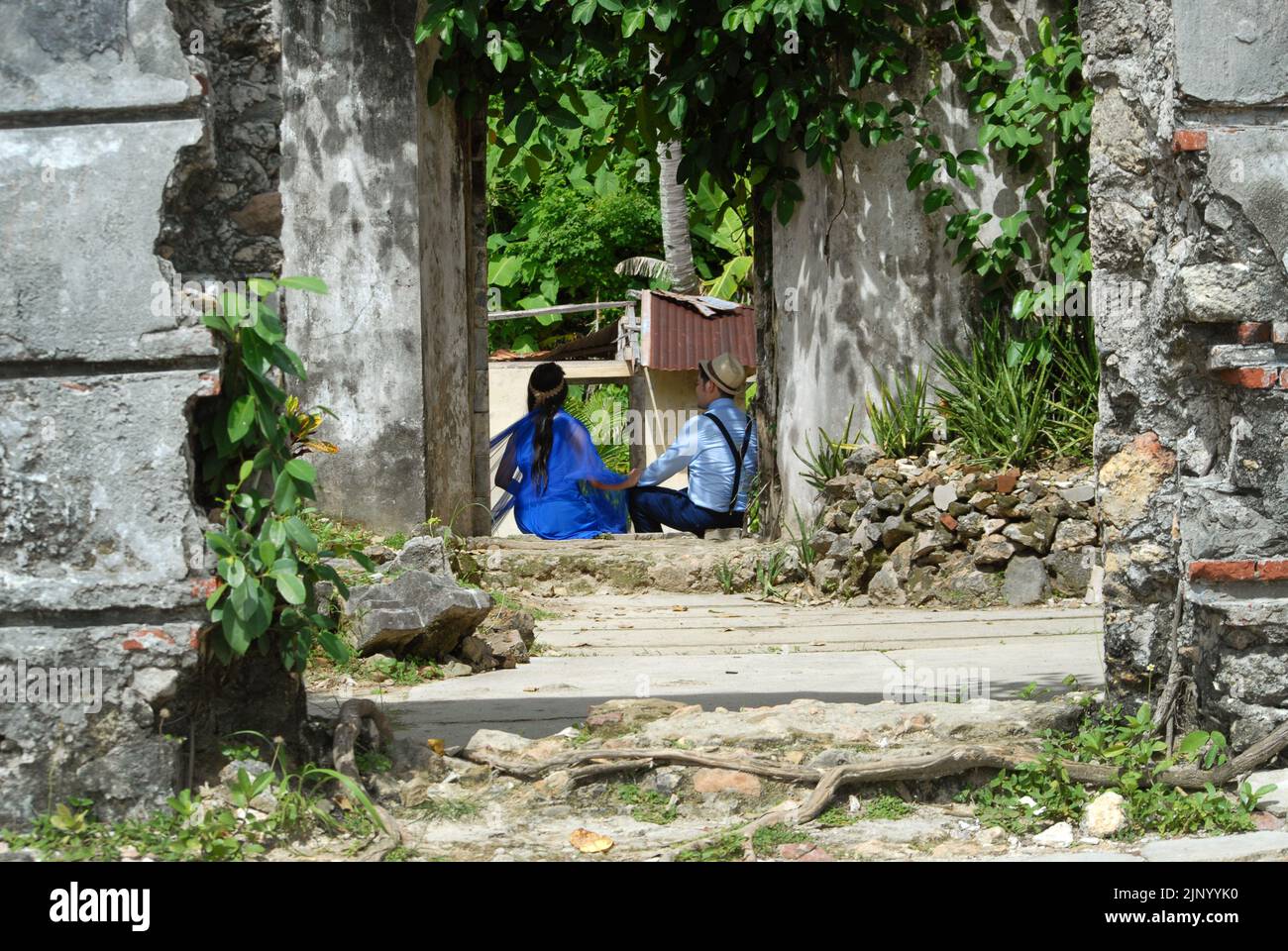Engaged Couple Photo Shoot, Guisi Lighthouse, Nueva Valencia, Guimaras ...
