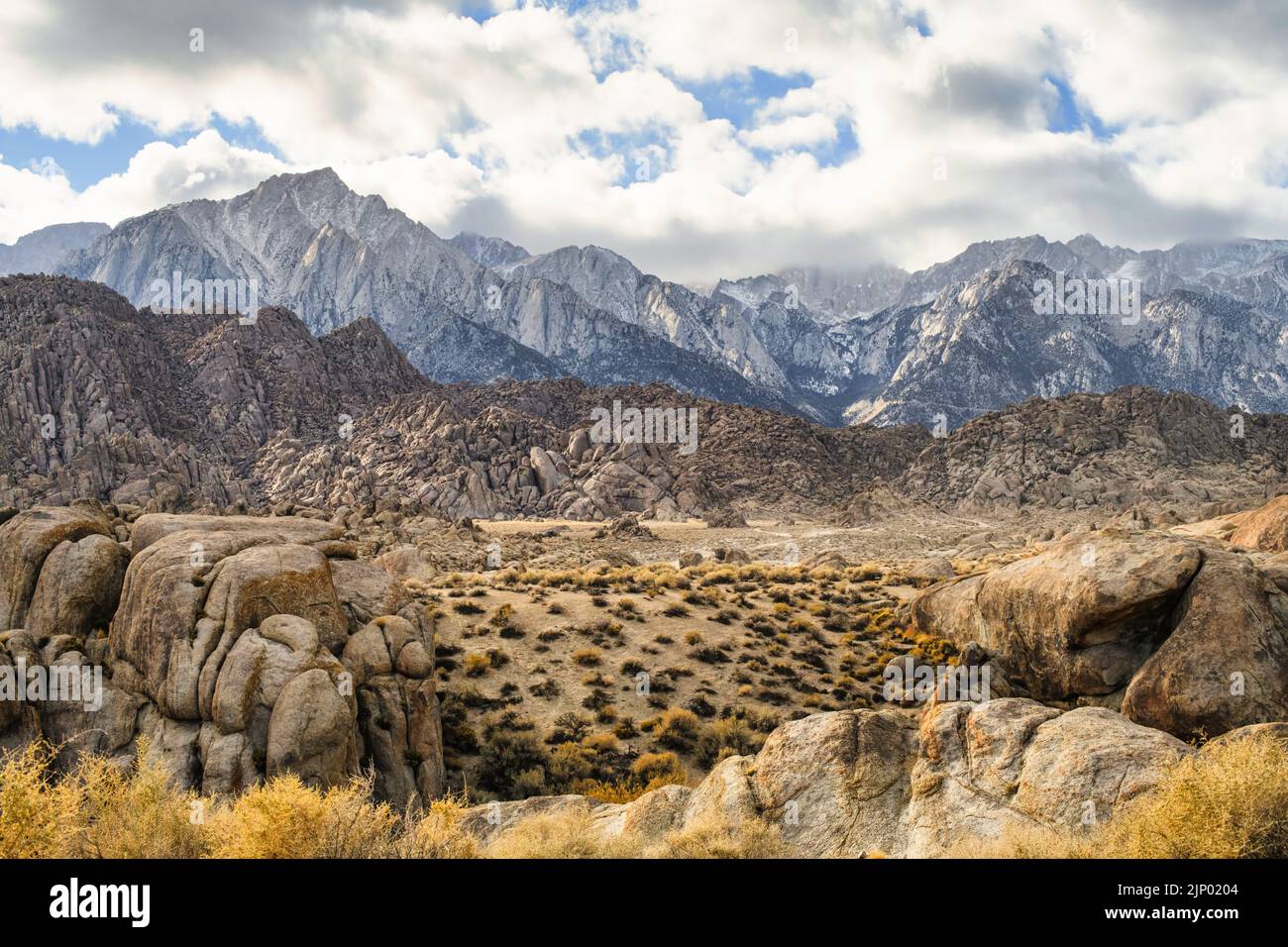 Alabama Hills in California Stock Photo - Alamy