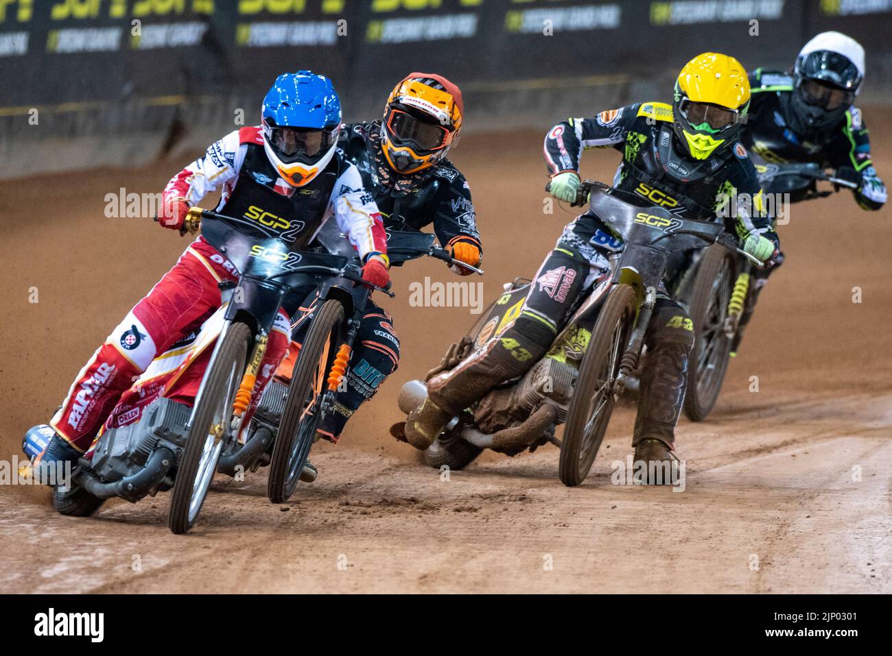 Mateusz Cierniak of Poland (blue), Kevin Juhl Pedersen of Denmark (red ...