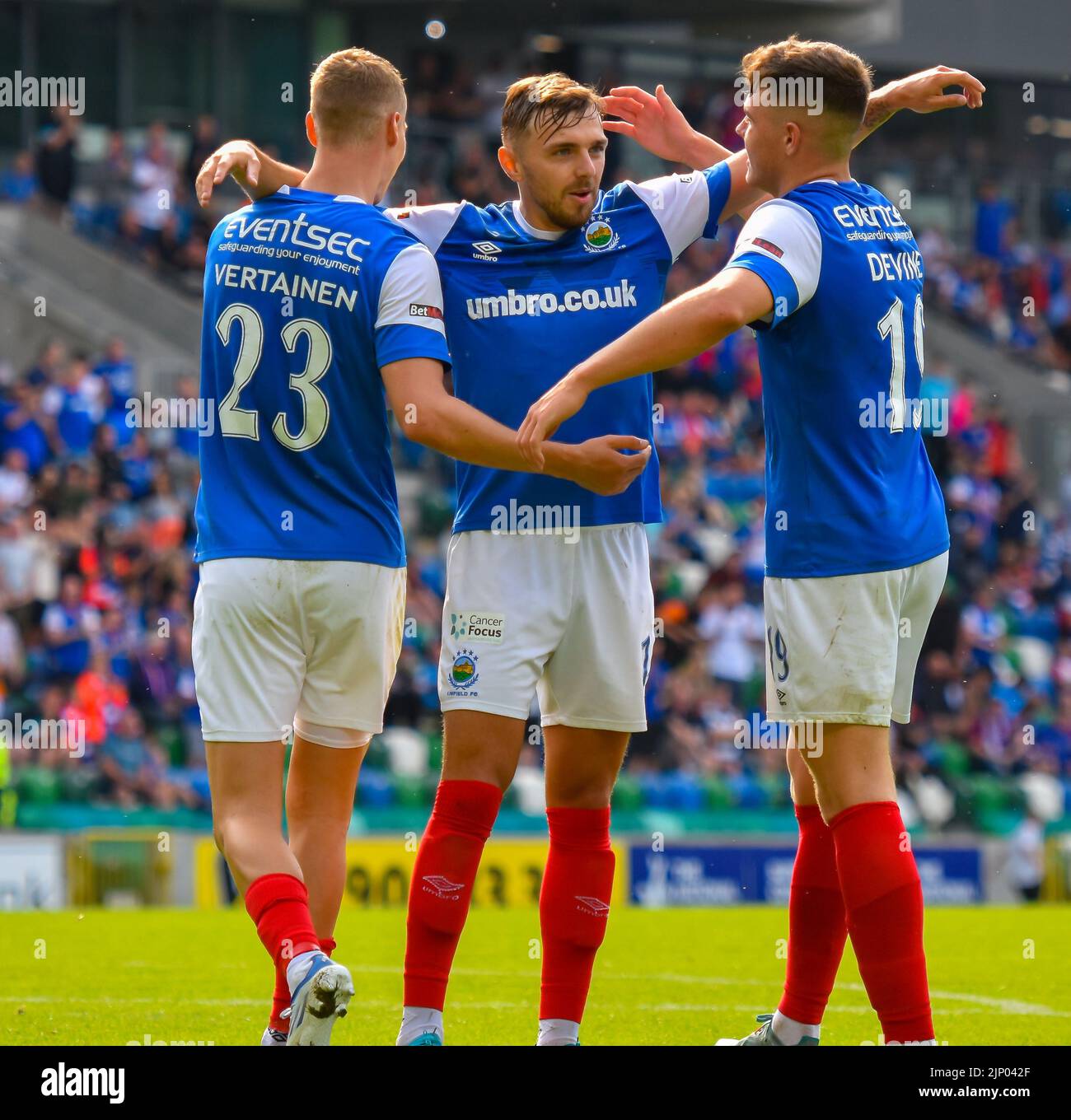 Robbie mcdaid irish league hi-res stock photography and images - Alamy