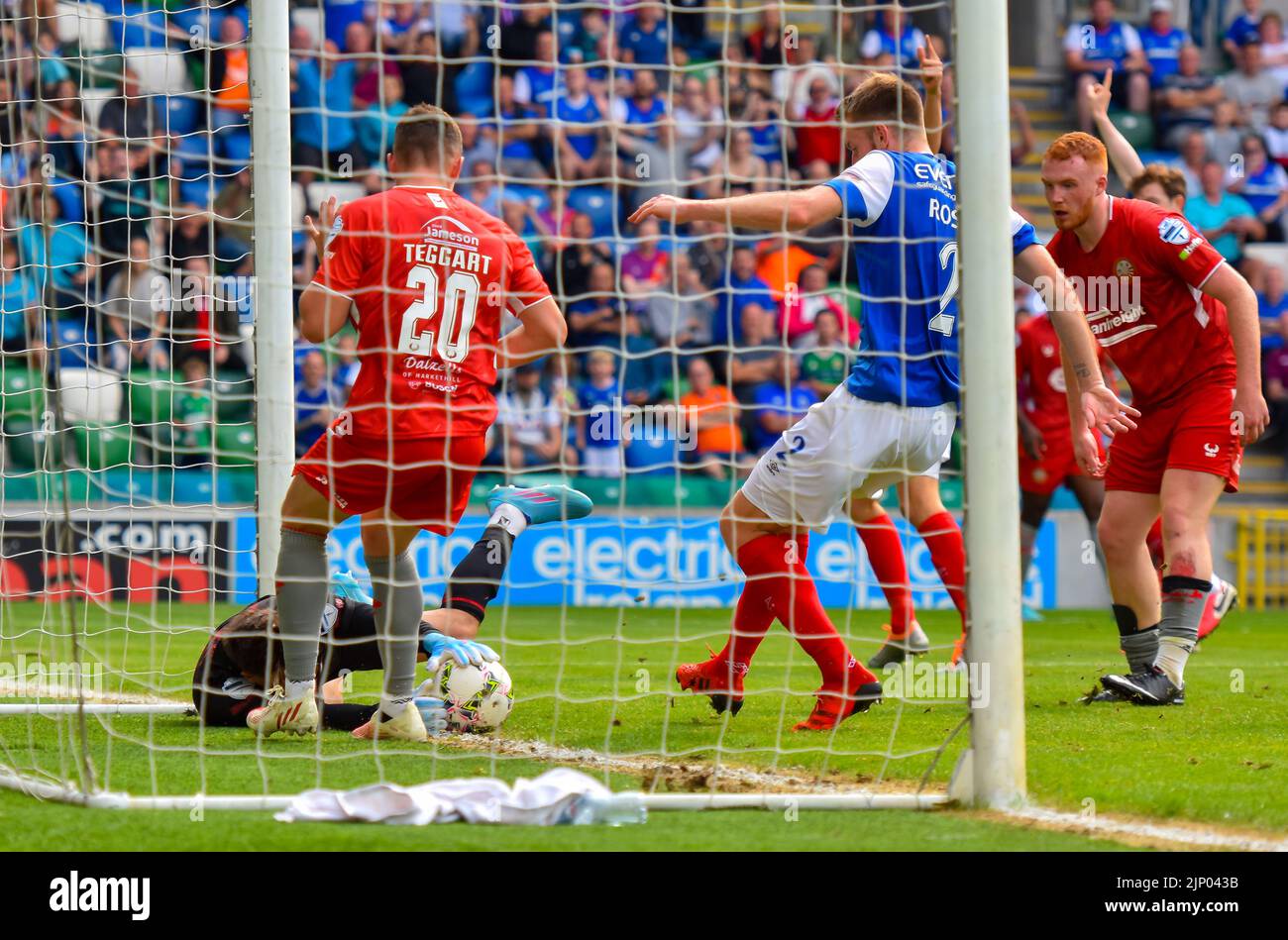 Jethren Barr in action - Linfield Vs Portadown, Windsor Park Belfast ...