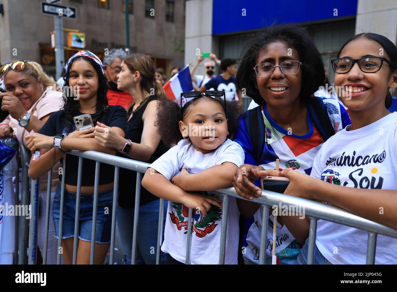 NEW YORK, NEW YORK/USA - AUGUST 14, 2022: Dominican New Yorkers come ...