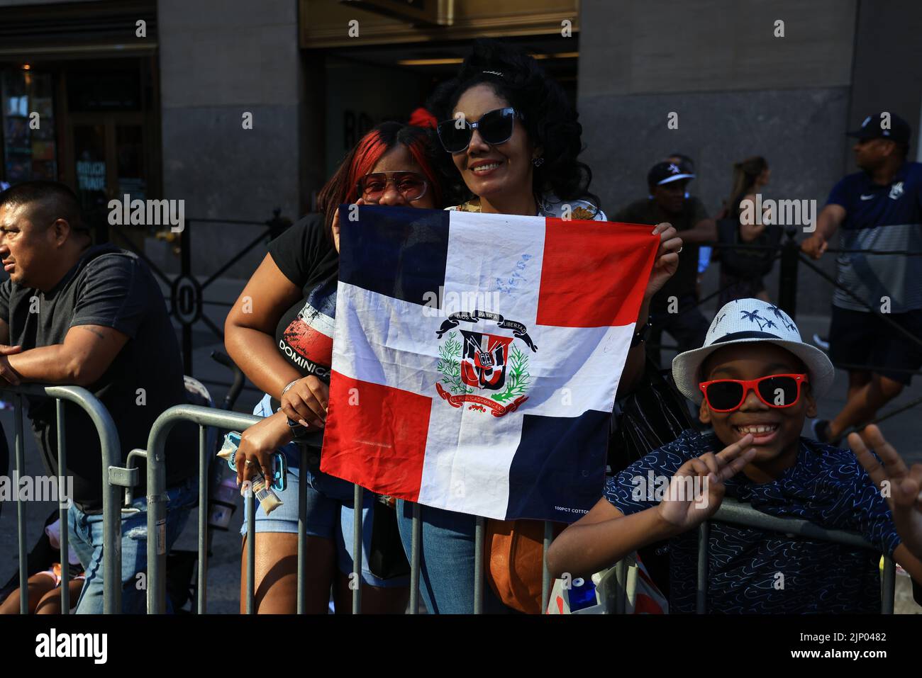 NEW YORK, NEW YORK/USA - AUGUST 14, 2022: Dominican New Yorkers come ...