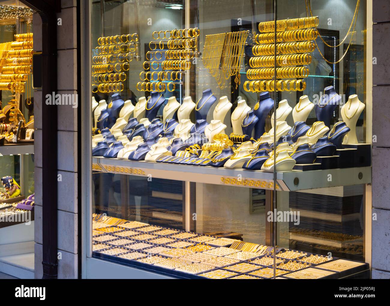 Display window of jewelry shop in Konya, Turkey Stock Photo - Alamy