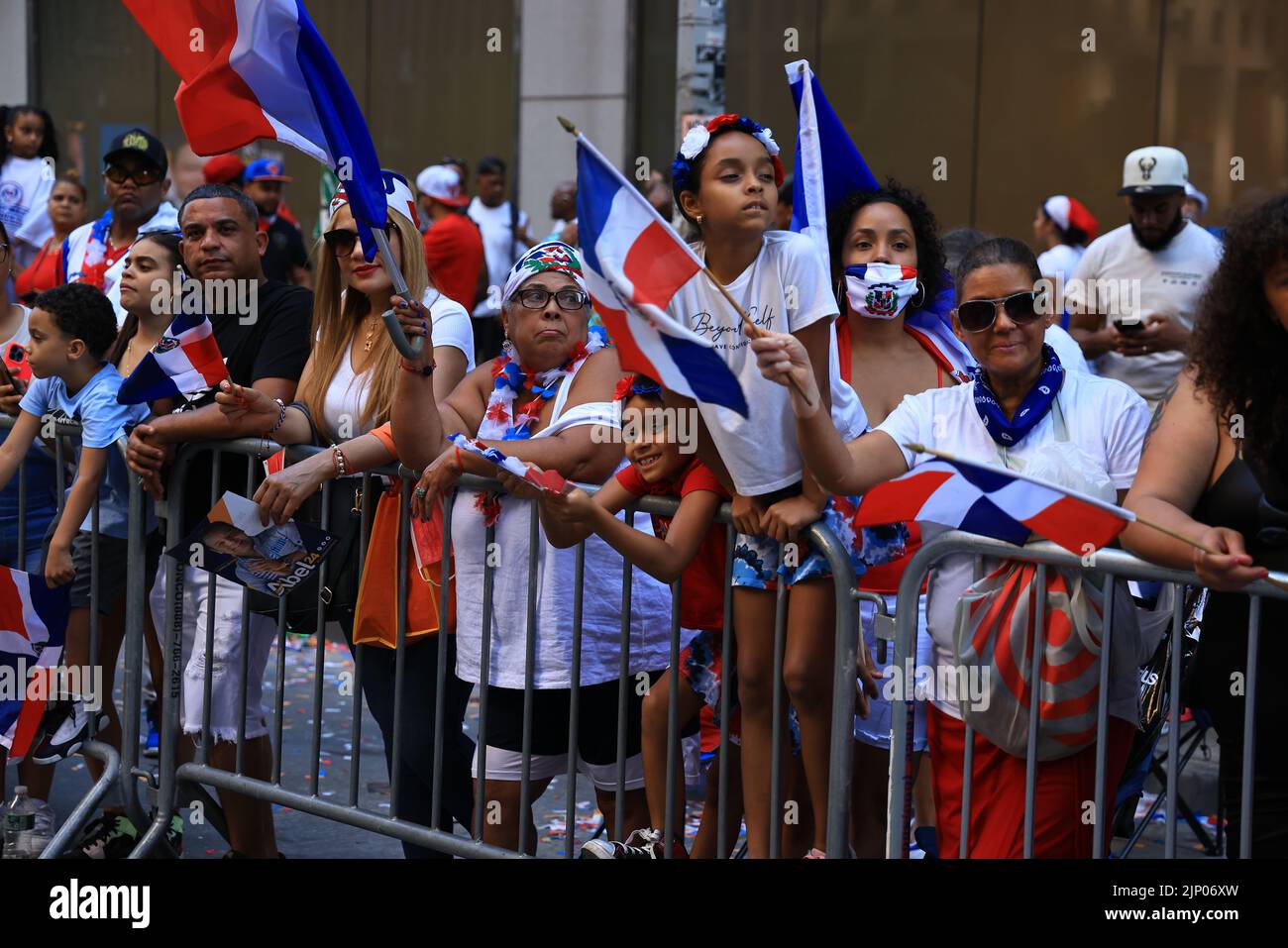 NEW YORK, NEW YORK/USA - AUGUST 14, 2022: Dominican New Yorkers come ...