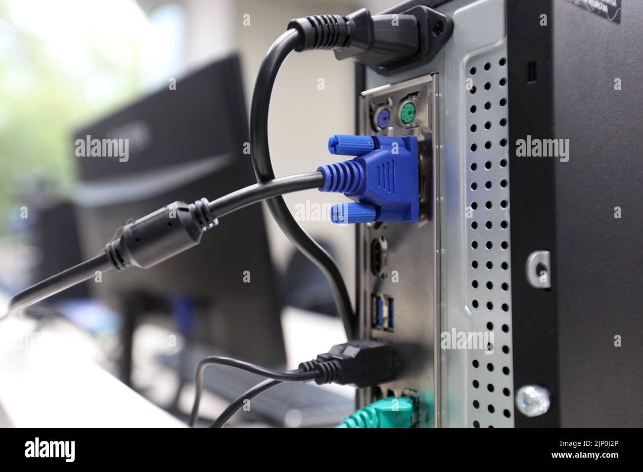 salvador, bahia, brazil - agosto 12, 2022: Power cables and internet ...