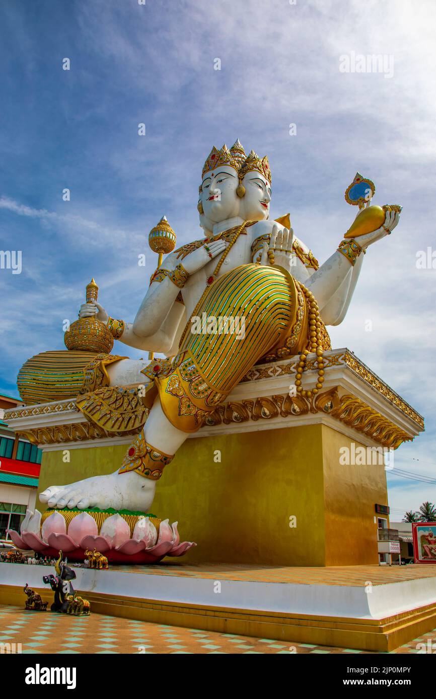 the gigantic Phra Phrom statue in Wat Saman Rattanaram in Chachoengsao ...