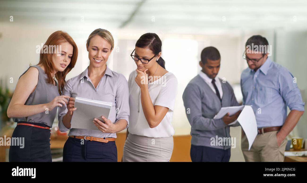 Work groups hi-res stock photography and images - Alamy