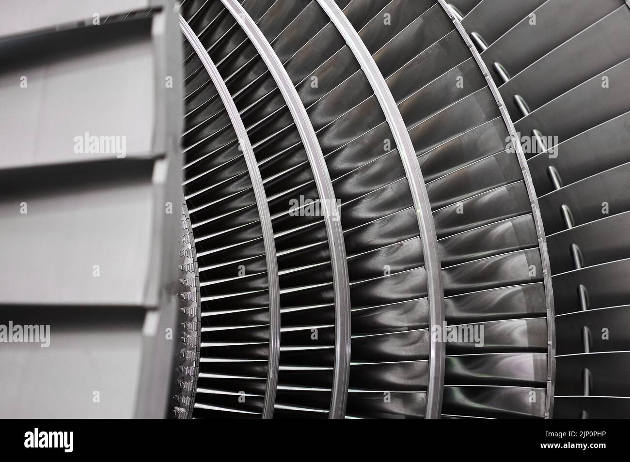 Rotor with blades of powerful steam turbine in workshop Stock Photo - Alamy
