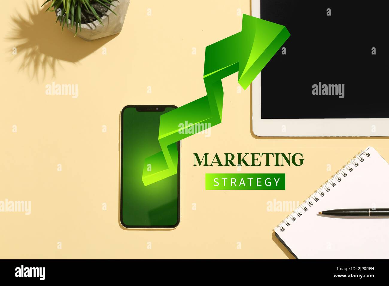 Target smartphone idea strategy hi-res stock photography and images - Alamy