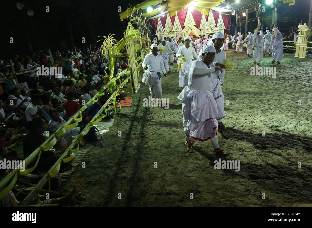 Colombo, Sri Lanka. 13th Aug, 2022. Sri Lankan traditional dancers ...