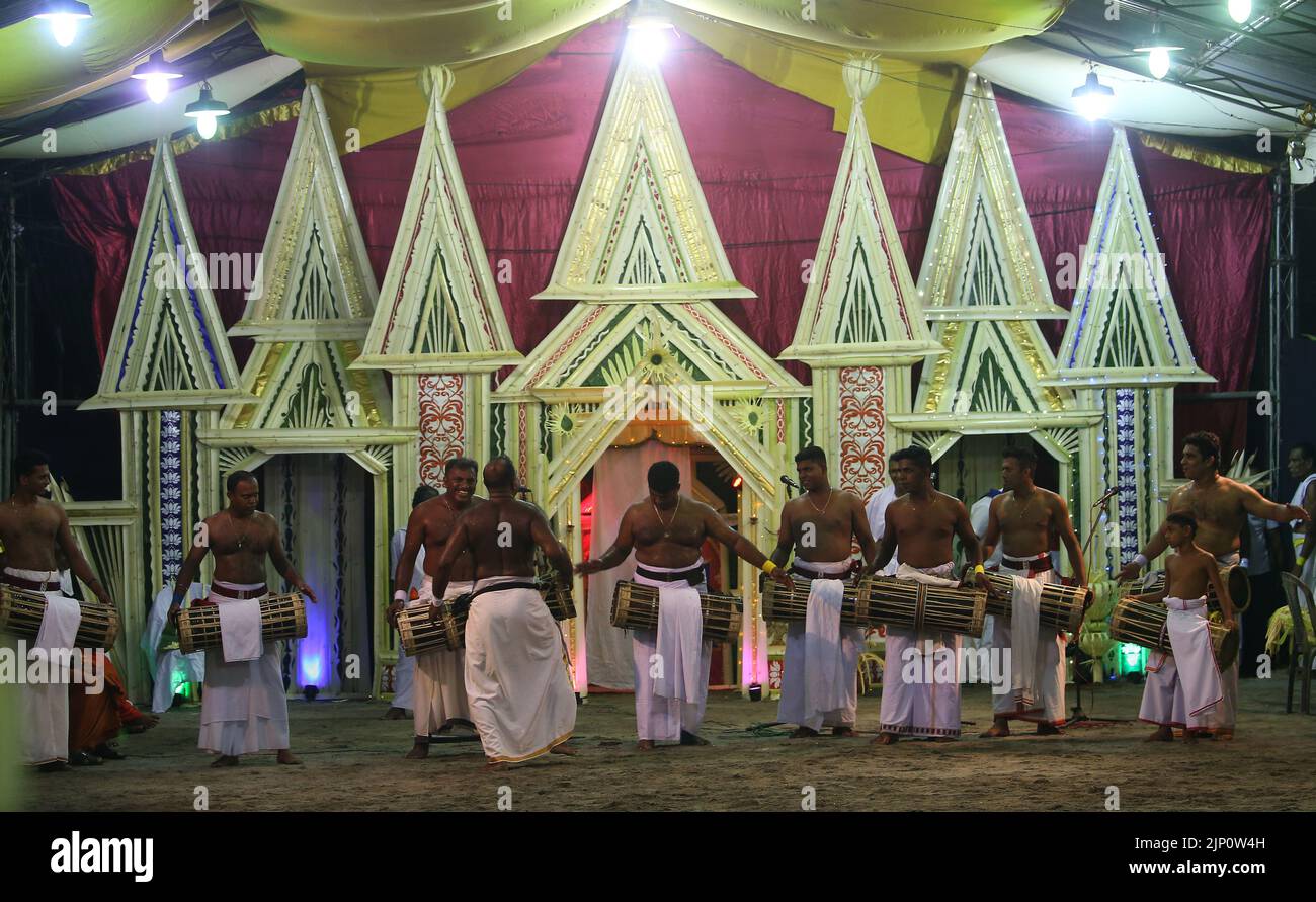 Colombo, Sri Lanka. 13th Aug, 2022. Sri Lankan drummers perform during ...