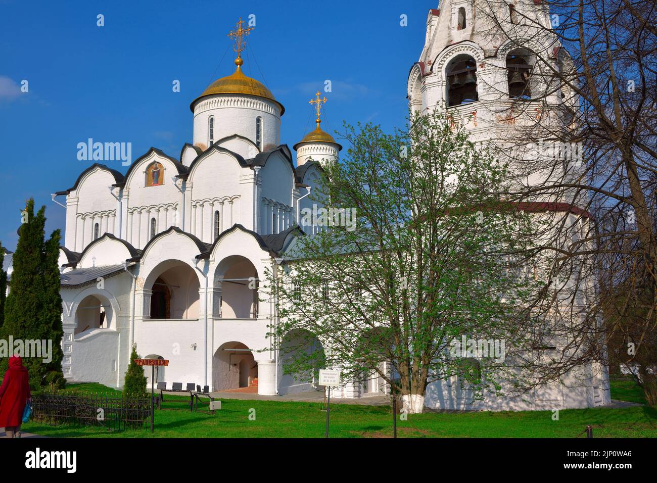 Suzdal, Russia, 05.08.2022. The white-stone Pokrovsky Convent. Porch of ...