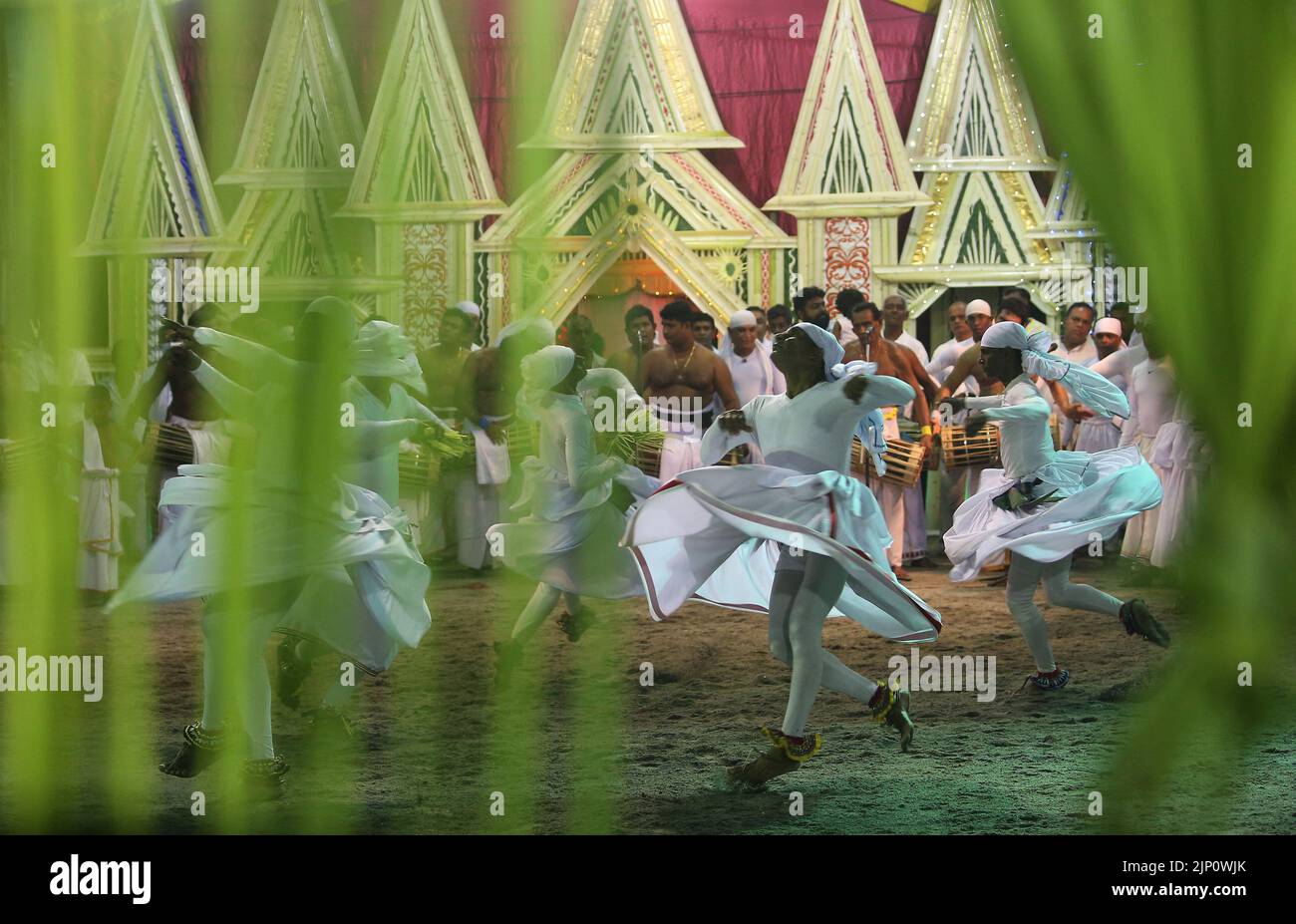 Colombo, Sri Lanka. 13th Aug, 2022. Sri Lankan traditional dancers ...