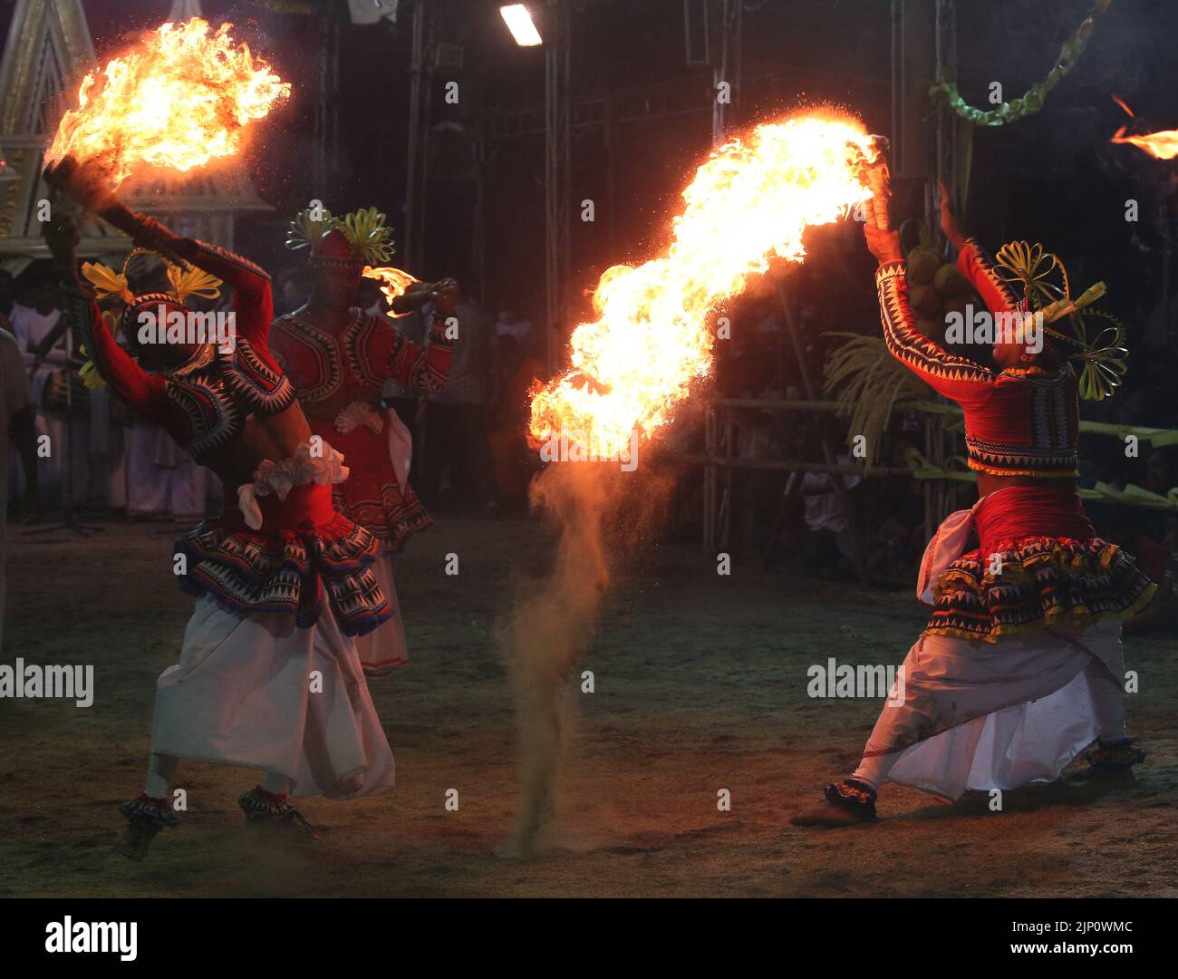 Colombo, Sri Lanka. 14th Aug, 2022. Sri Lankan traditional dancers ...