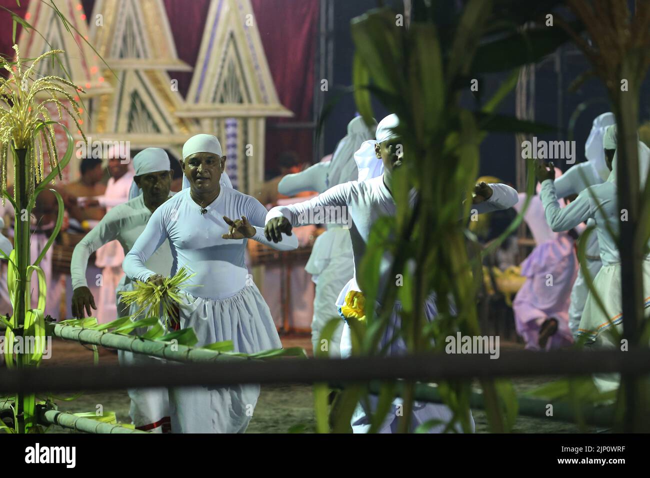 Colombo, Sri Lanka. 13th Aug, 2022. Sri Lankan traditional dancers ...