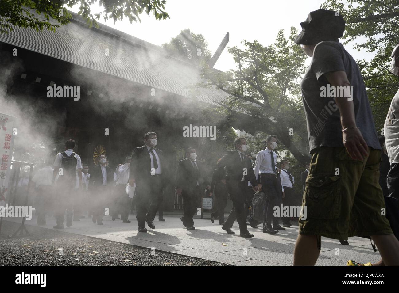 People visit Tokyo's Yasukuni shrine, seen by China and South Korea as ...