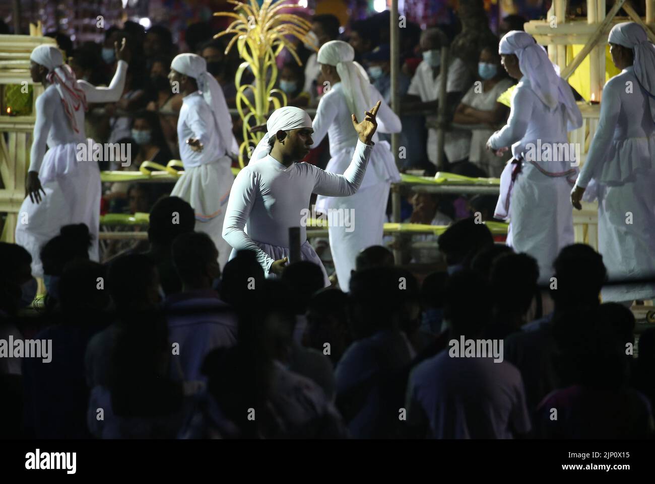 Colombo, Sri Lanka. 13th Aug, 2022. Sri Lankan traditional dancers ...