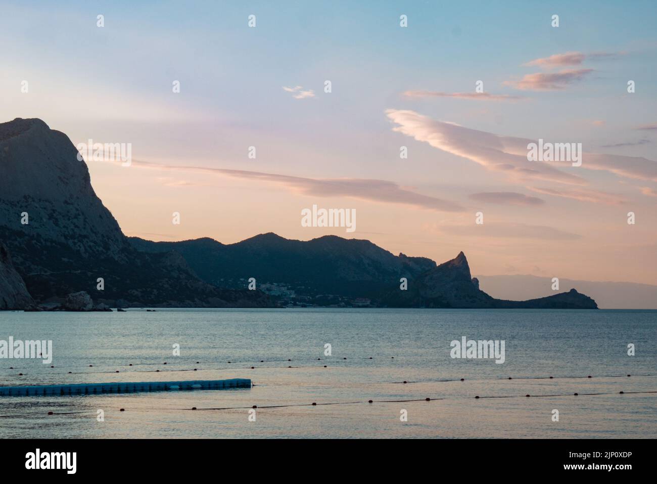 Rocky outcrop promontory hi-res stock photography and images - Alamy