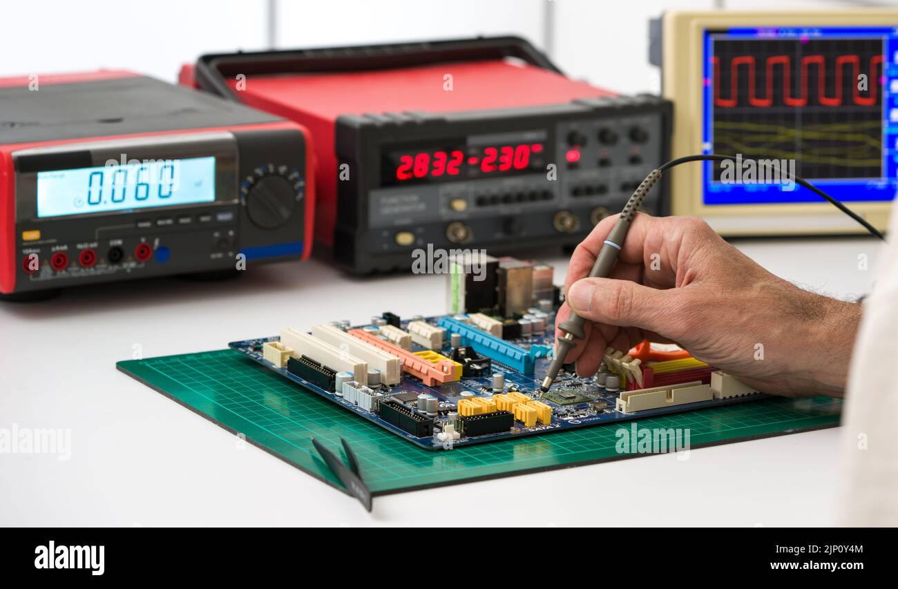 Motherboard repair hi-res stock photography and images - Alamy