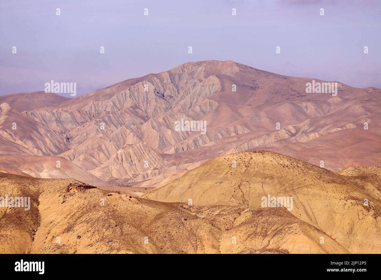 Endless mountain region hi-res stock photography and images - Alamy